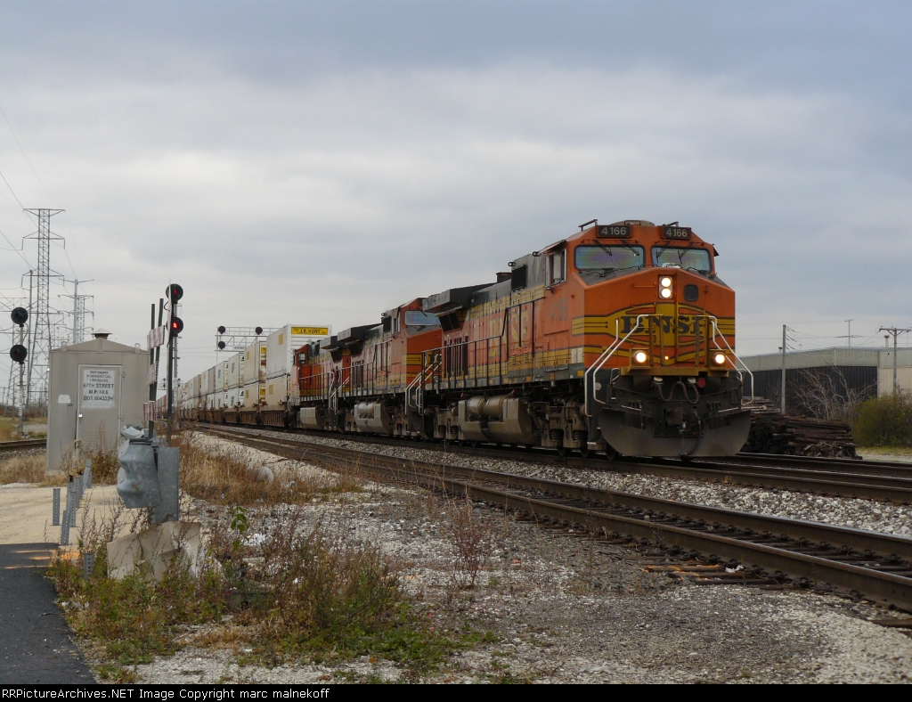 BNSF 4166
